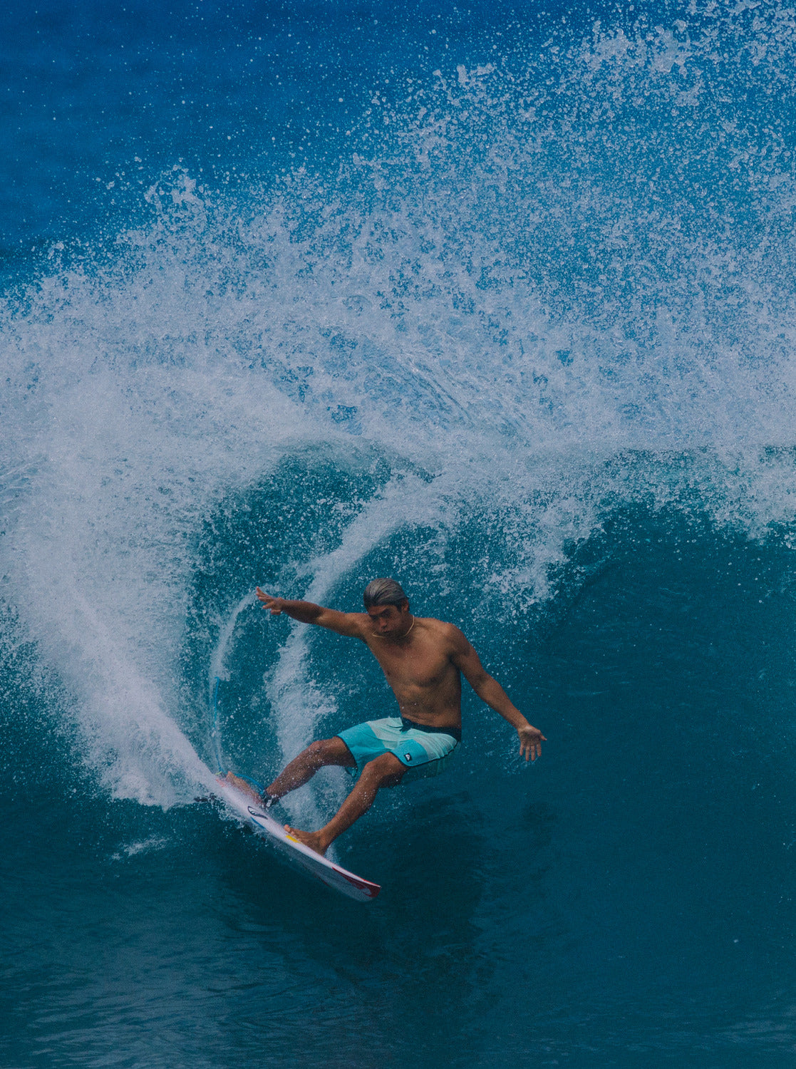 Surfing Wallpaper Quiksilver